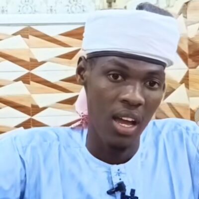 Allah bai yi Duniya dan Annabi(Sallallahu Alaihi Wasallam) ba duk wanda yace Allah yayi Duniya ...