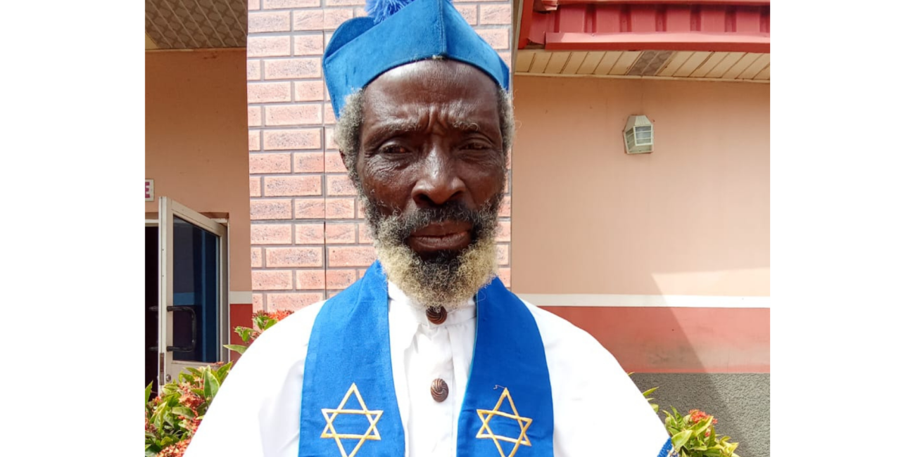 Shugaban Yahudawan Najeriya sun kaiwa Nnamdy Khanu ziyara a gidan yarin ...